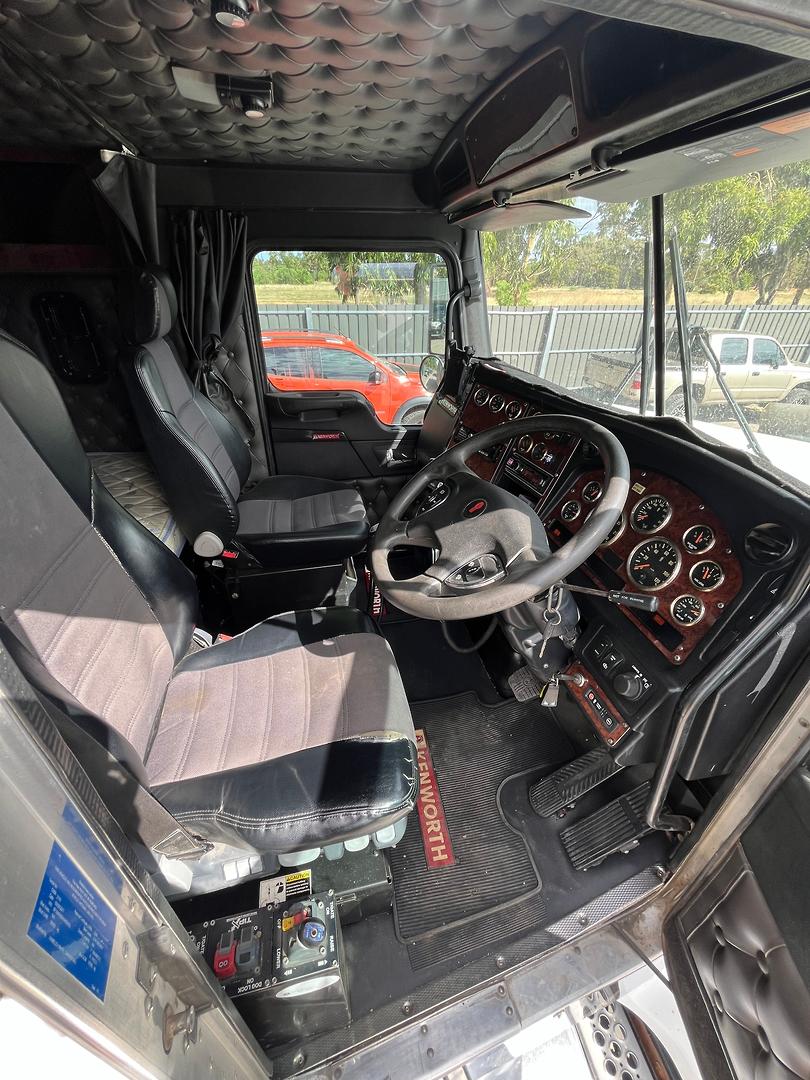 2017 Kenworth T409 SAR - WAKEFIELD TRUCKS