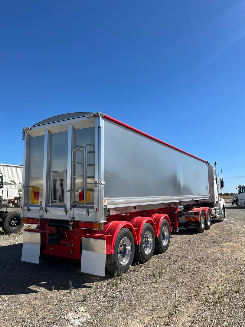 2024 RLB Enterprises Pty Ltd Tri-Axle Alloy End-Tipper - WAKEFIELD TRUCKS