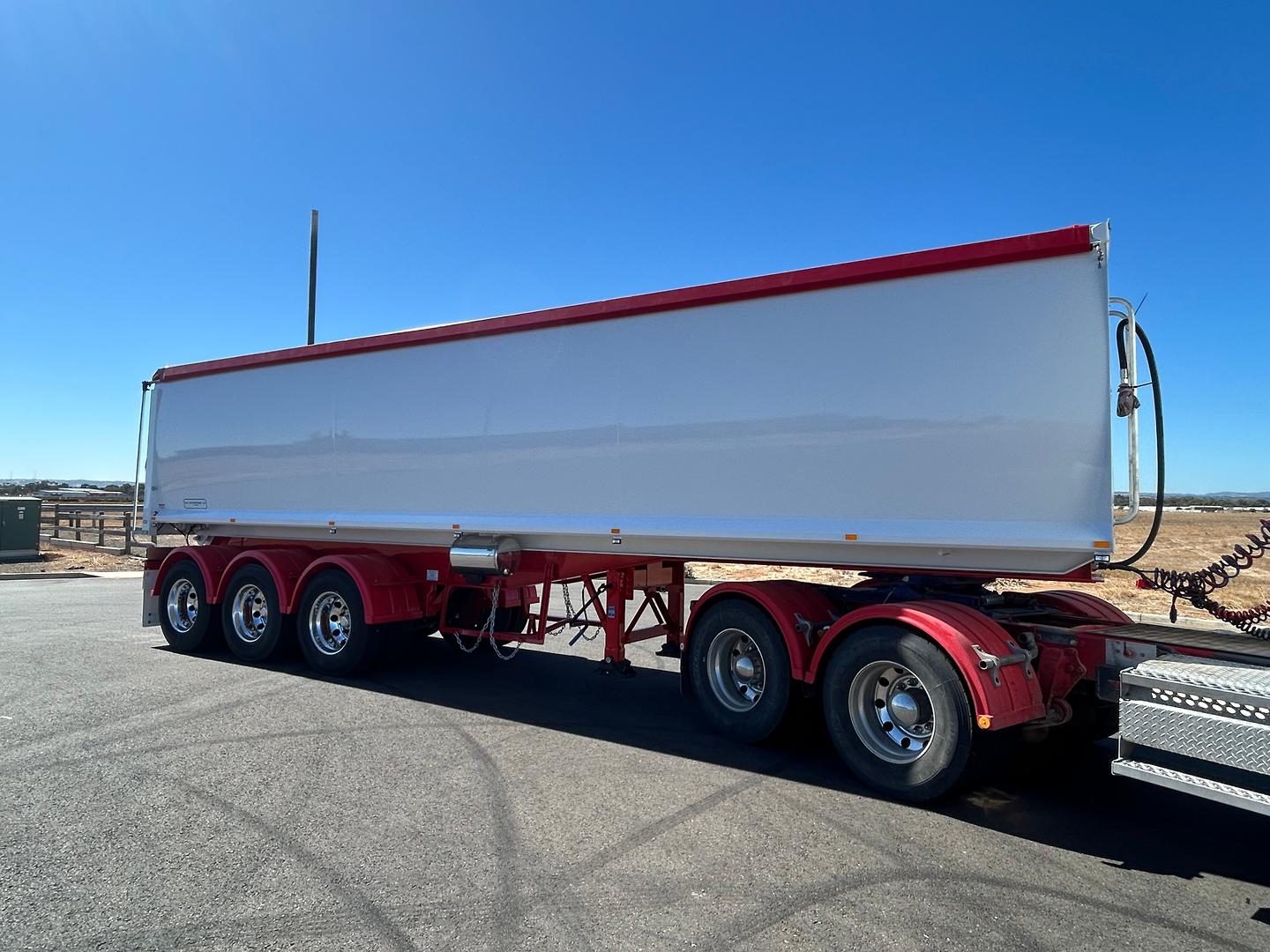 2025 RLB Enterprises Pty Ltd Tri - WAKEFIELD TRUCKS